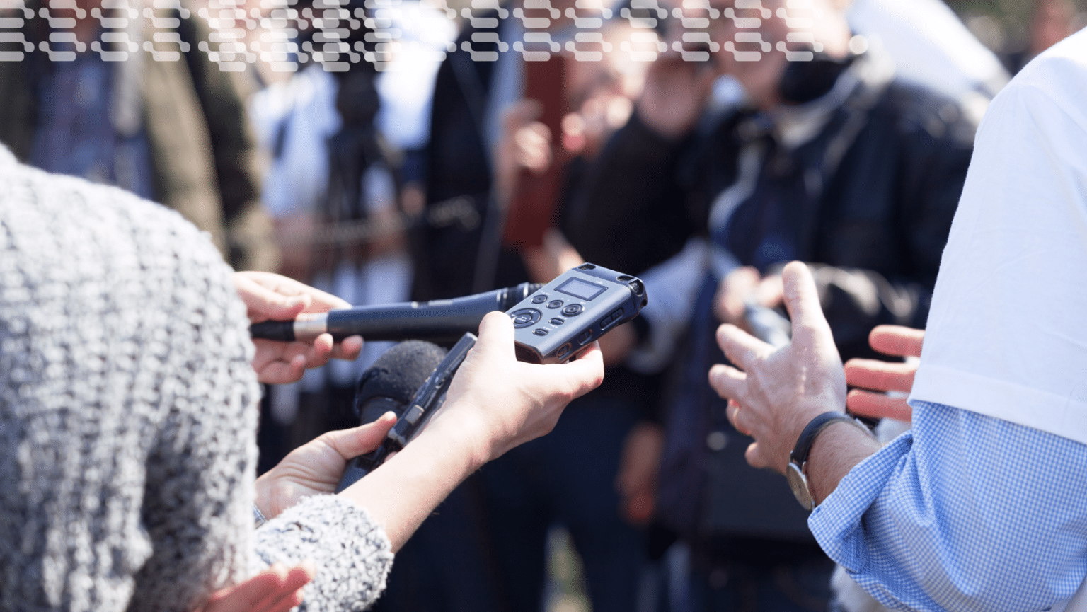 The Reporter's Guide to Effective Transcription | Amberscript